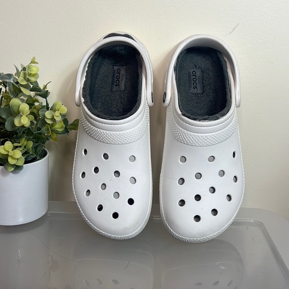 CROCS | Shoes | Crocs Mens Classic Fuzz Lined Clog In White Size 1 ...